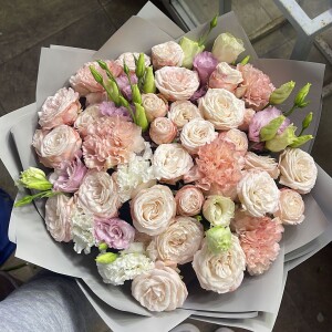 Доставка букета цветов в Москве 💐 заказать цветы недорого круглосуточно ...